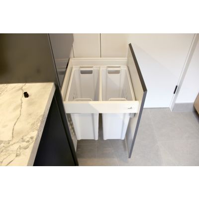 Hettich InnoTech Atira Pull Out Laundry Basket 600mm 80L (40 + 40 ...